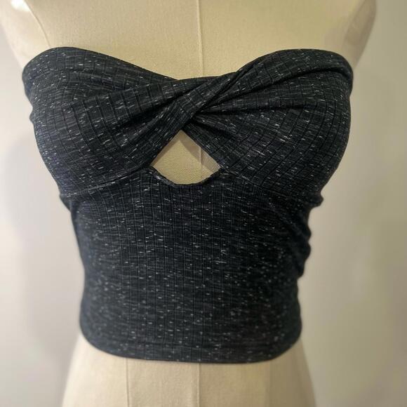 Reformation | Tops | Black Strapless Twist Keyhole Tube Crop Top For ...
